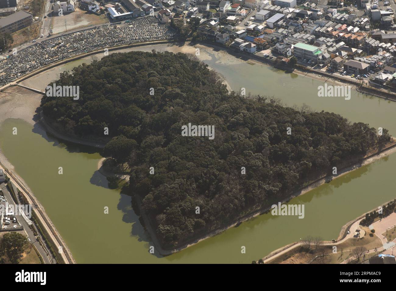 Mounded tombs japan hi-res stock photography and images - Alamy
