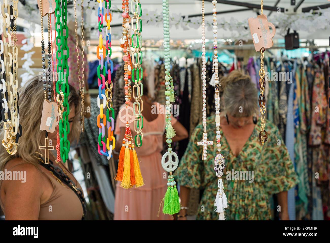 Outdoor Market, Meze, Herault, Occitanie, France Stock Photo - Alamy