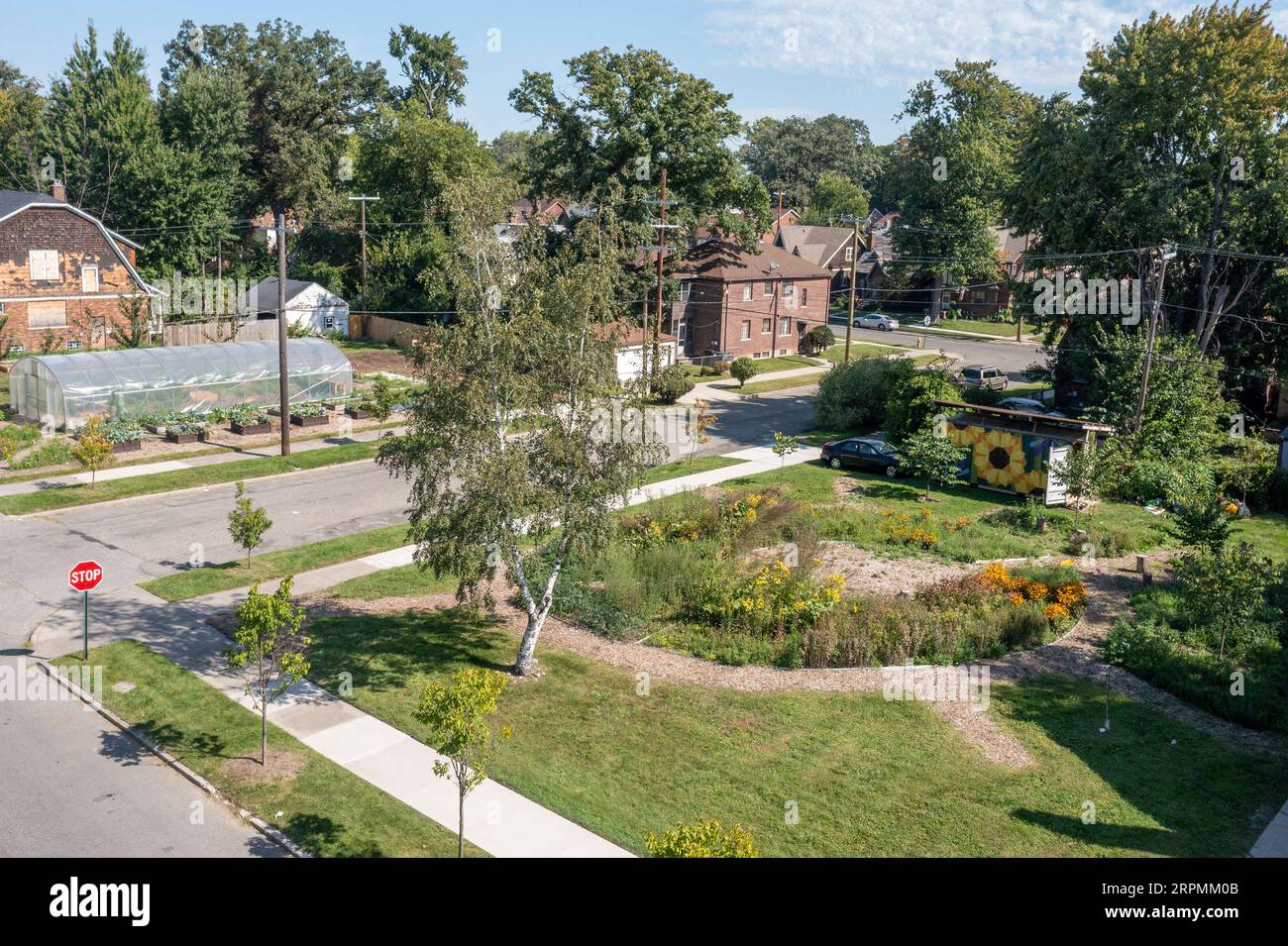 Neighborhood lots hi-res stock photography and images - Alamy