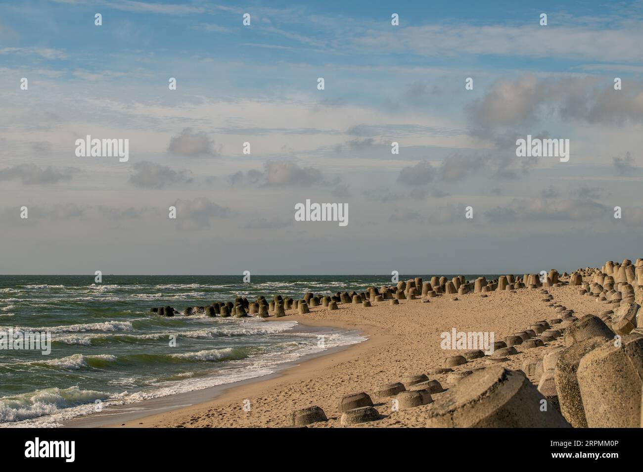 Tetrapod coast protection hi-res stock photography and images - Alamy
