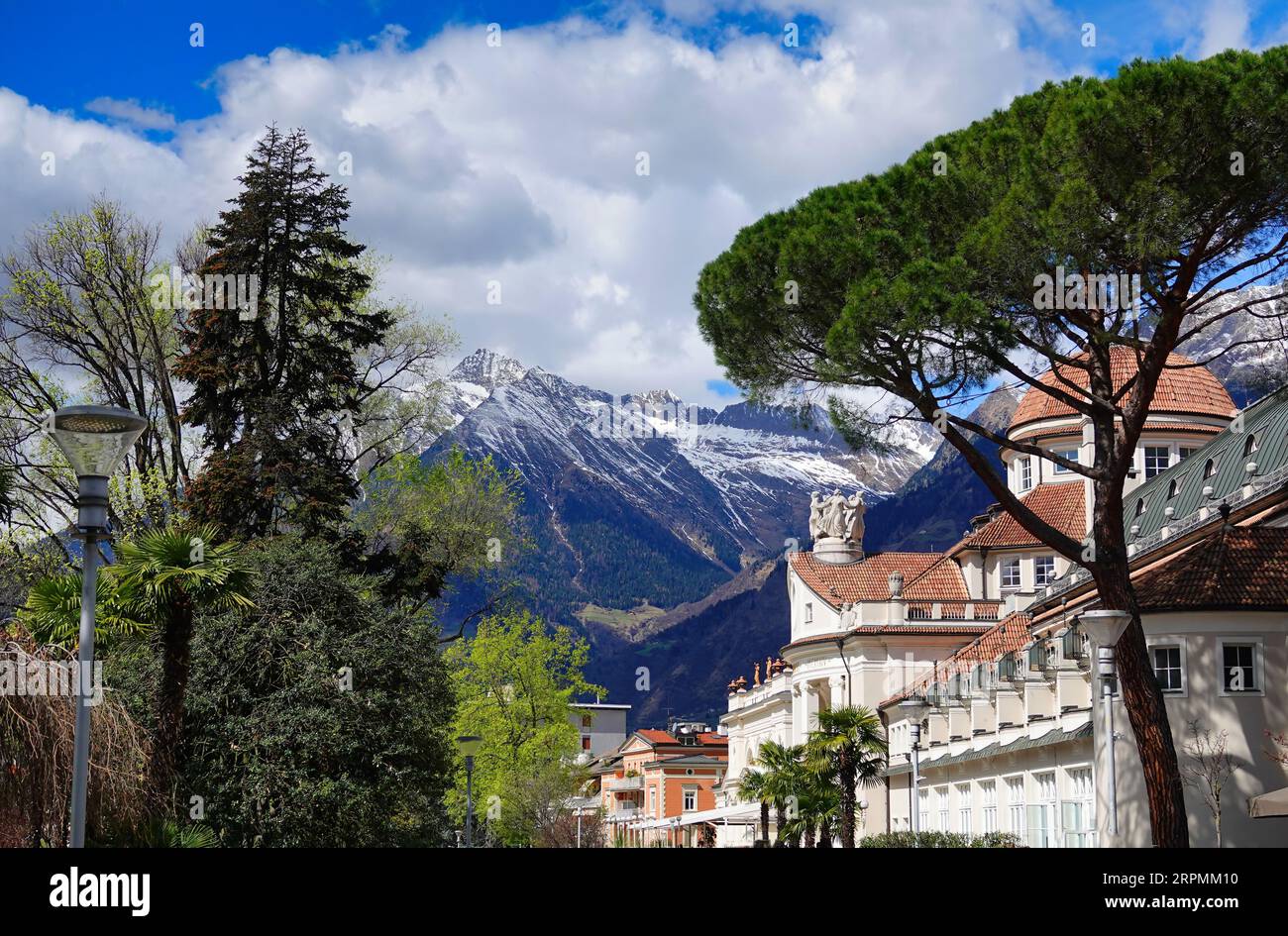Streets meran hi-res stock photography and images - Alamy