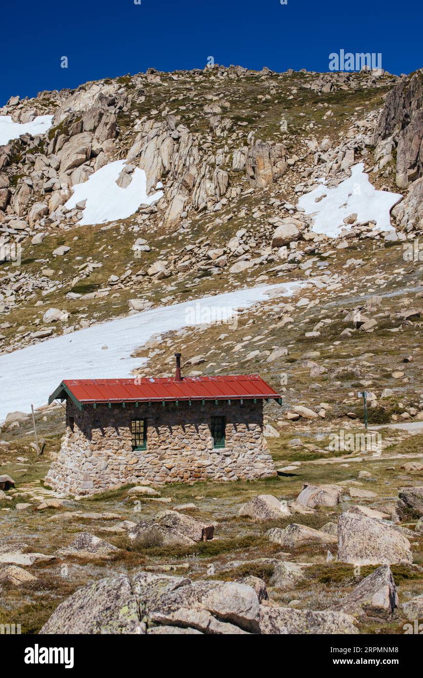 The historic Seamans Hut in Kosciuszko National Park between Mt ...