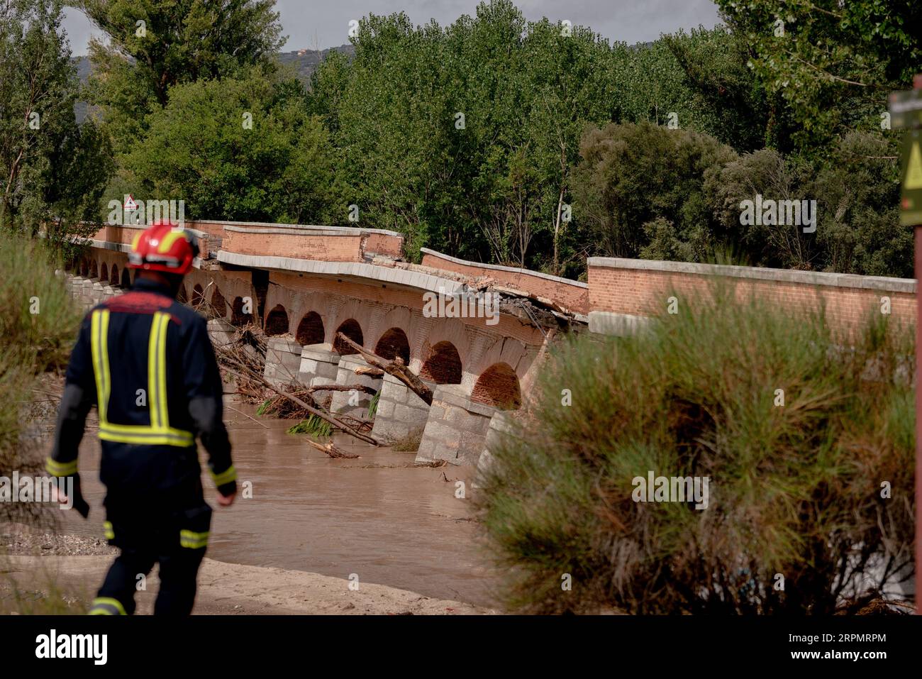 Madrid, Spain. 04th Sep, 2023. A fireman looks to the collapsed La ...