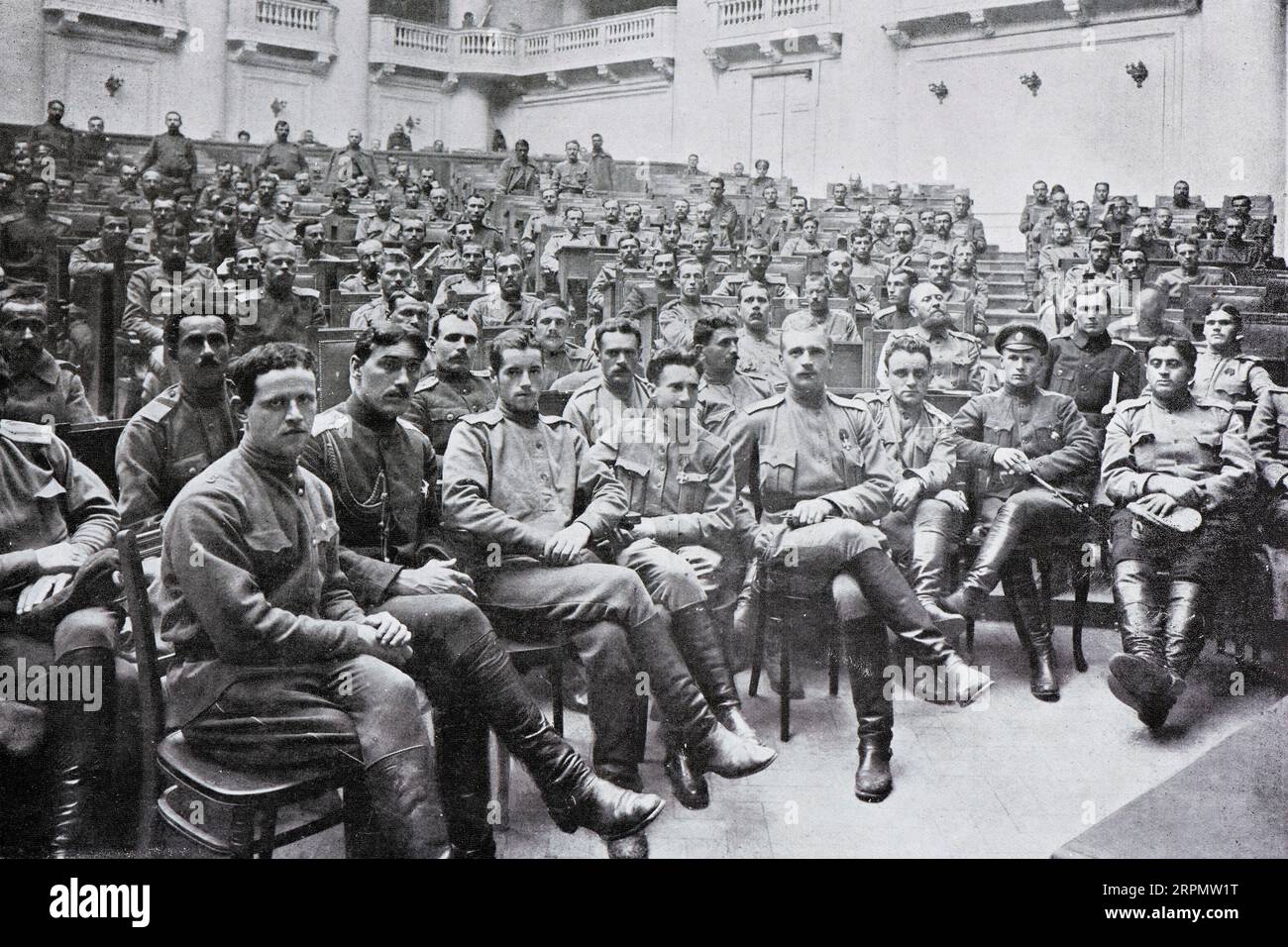 Army delegates convention voting for the war, Tauride Palace, 1917 ...