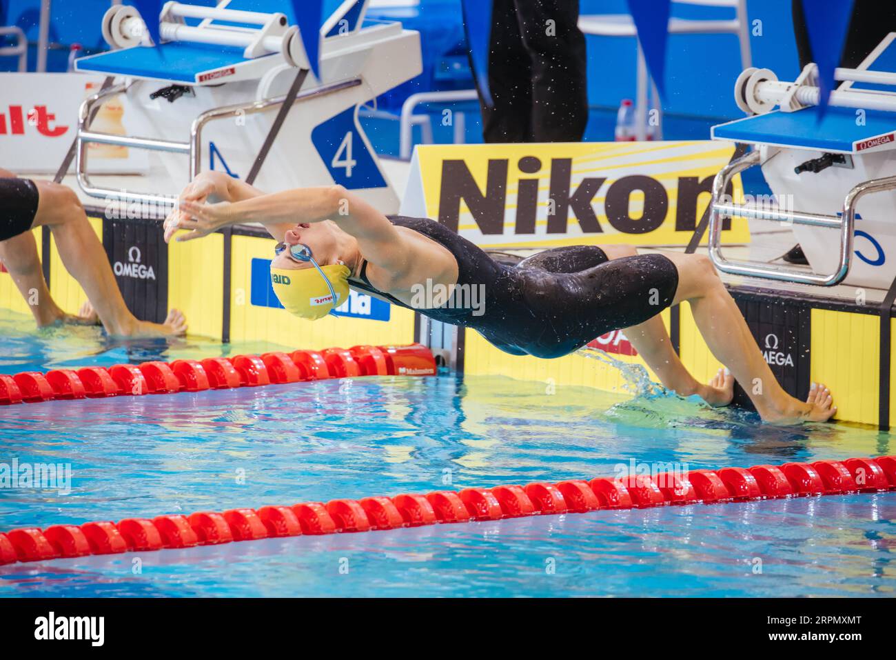 MELBOURNE, AUSTRALIA, DECEMBER 13: Kaylee MCKEOWN (AUS) competing in ...