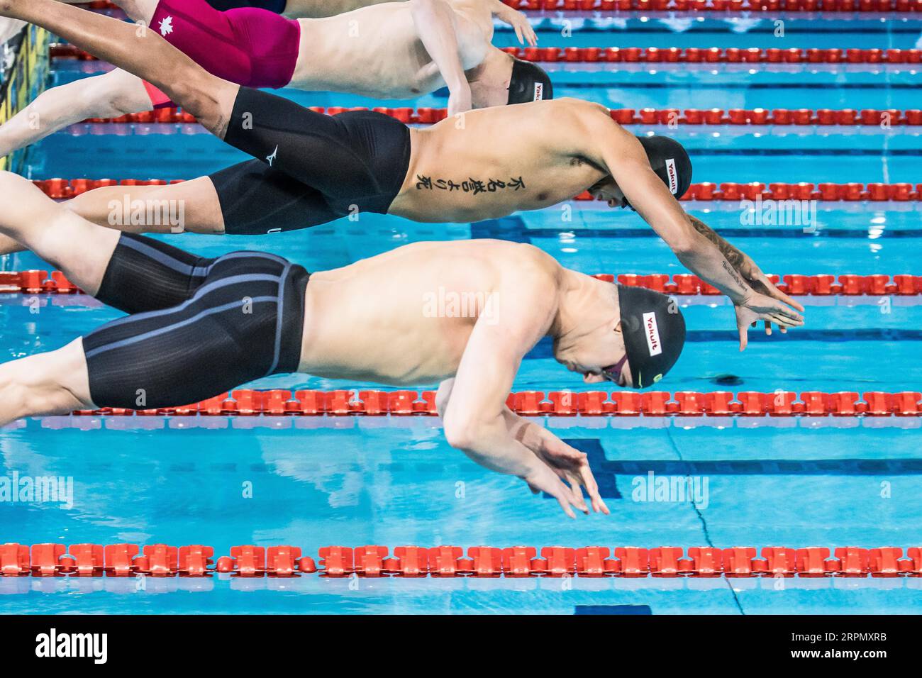 MELBOURNE, AUSTRALIA, DECEMBER 13: Athletes competing in heats on day ...