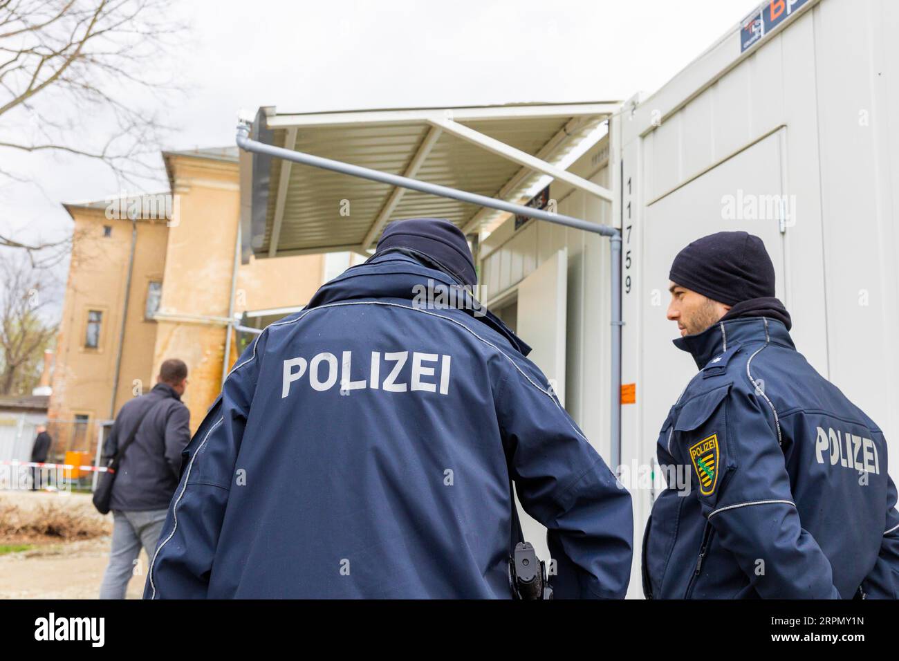 Open day at the Sporbitz refugee shelter Stock Photo - Alamy