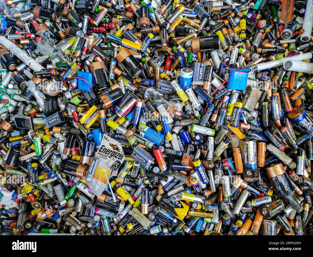 Exhausted batteries hi-res stock photography and images - Alamy