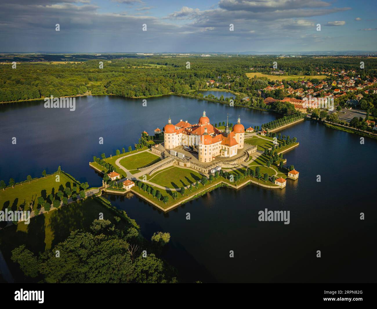 Moritzburg palace hi-res stock photography and images - Alamy