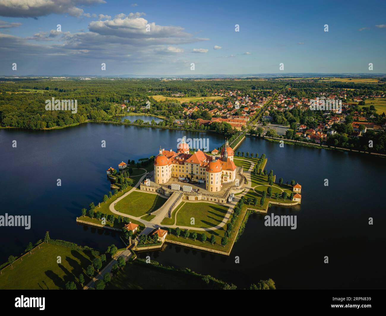 Moritzburg palace hi-res stock photography and images - Alamy