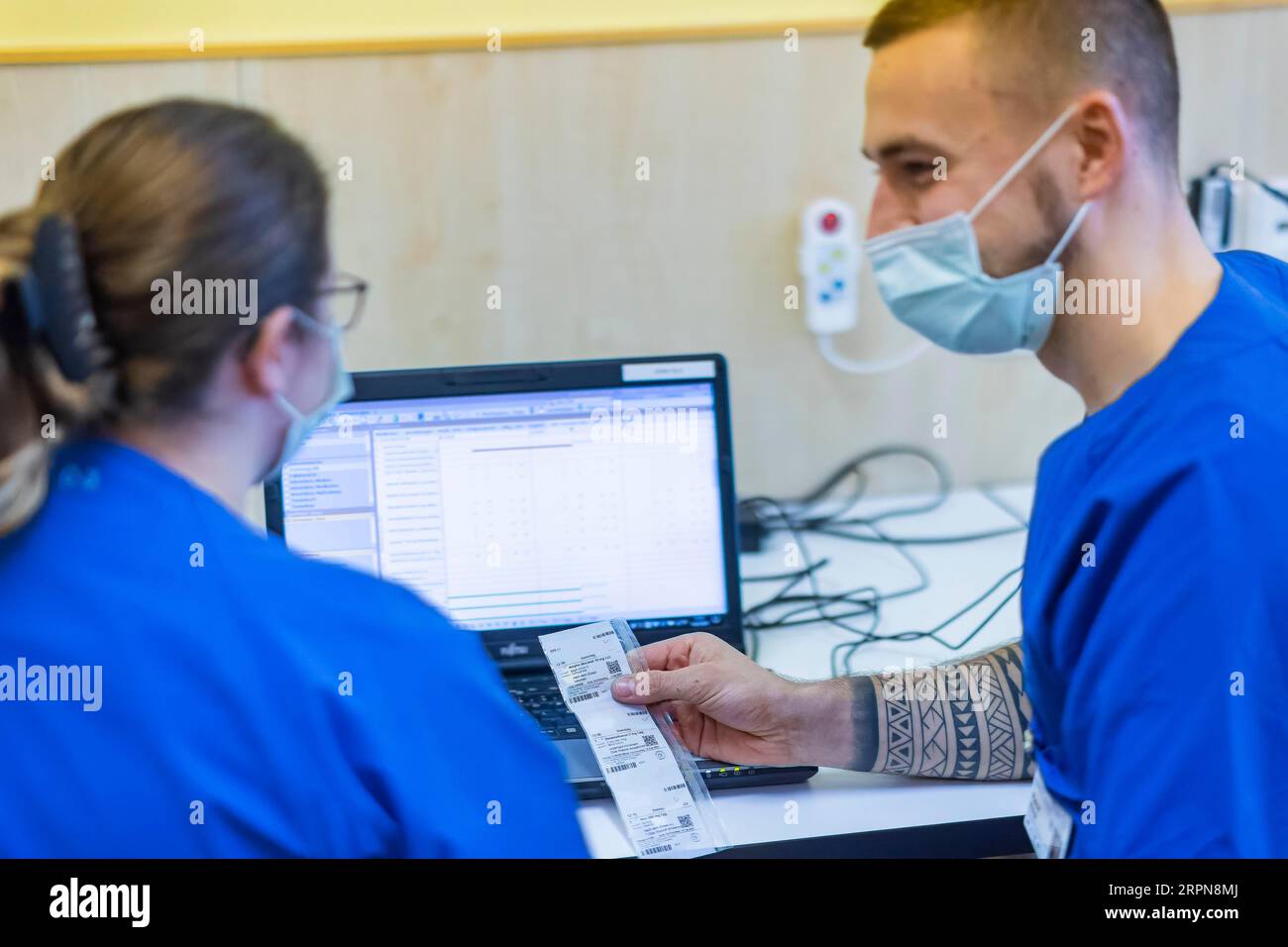 Nursing control hi-res stock photography and images - Alamy