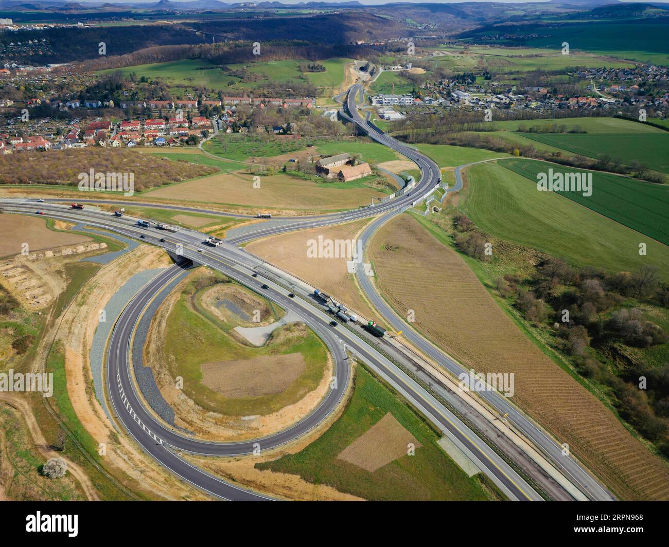 DEGES is currently building the 172n federal road as a southern bypass ...