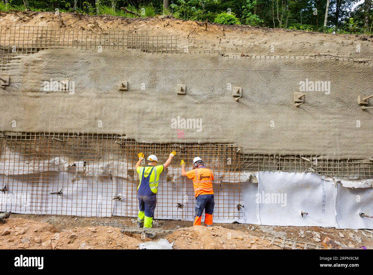 Cycle path construction Stock Photo - Alamy