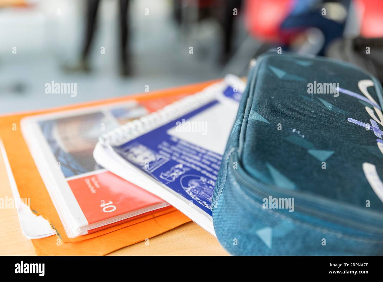 Listen to lesson hi-res stock photography and images - Alamy