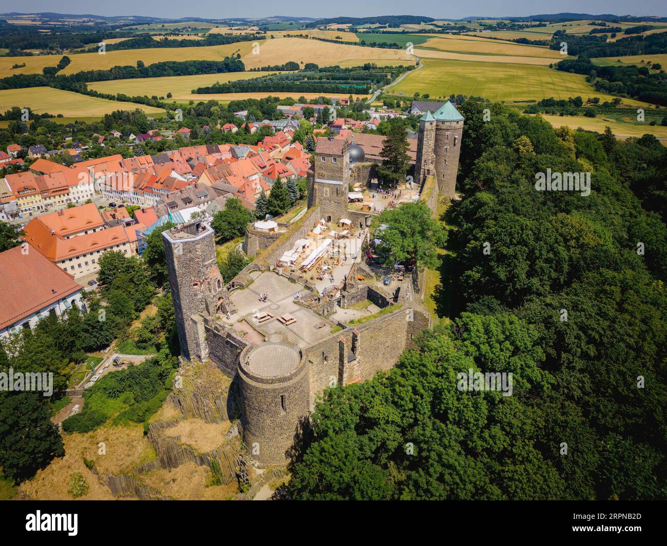 Stolpen castle courtyard festival Stock Photo - Alamy