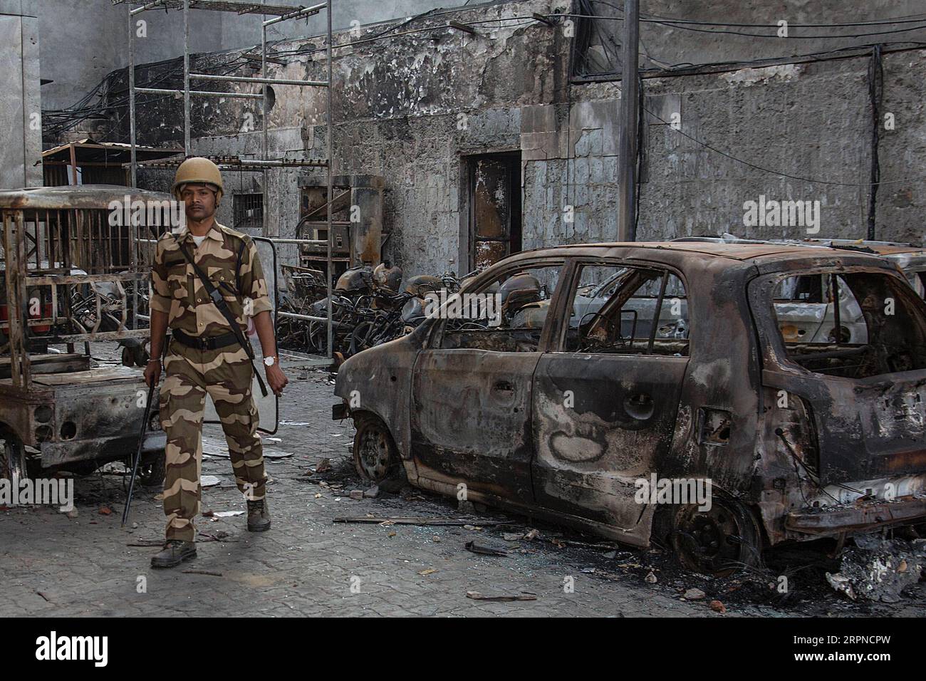 Indian paramilitary vehicles hi-res stock photography and images - Alamy