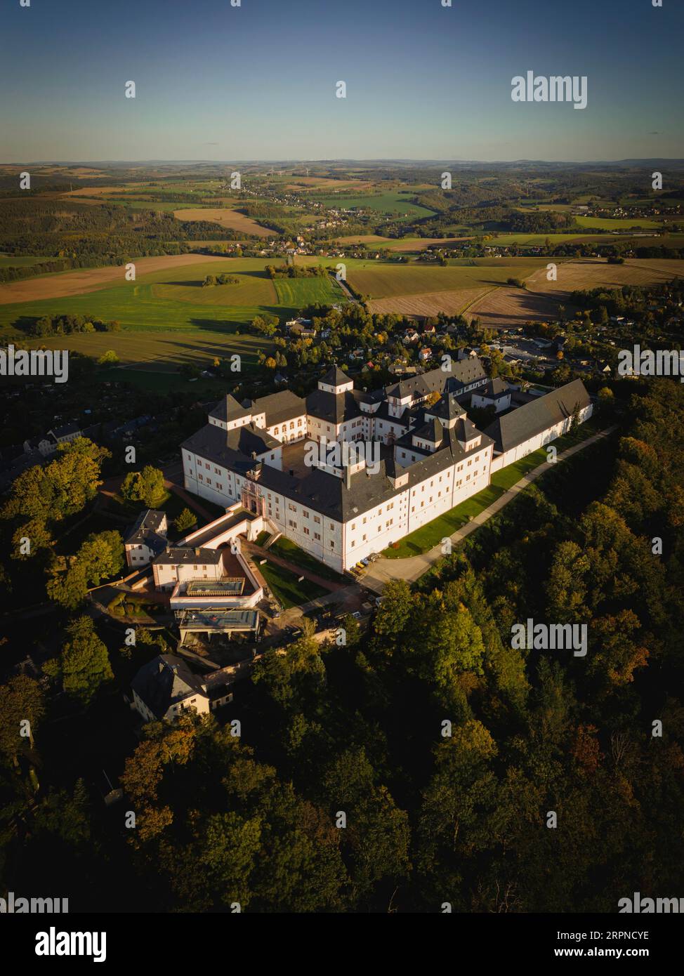 Aerial hunting hi-res stock photography and images - Alamy