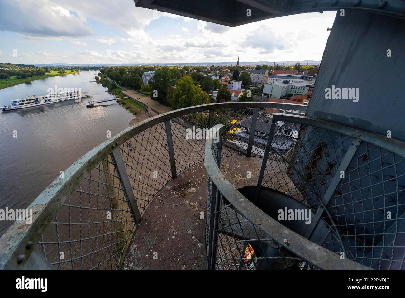 Elbe Bridge Blue Wonder Stock Photo - Alamy