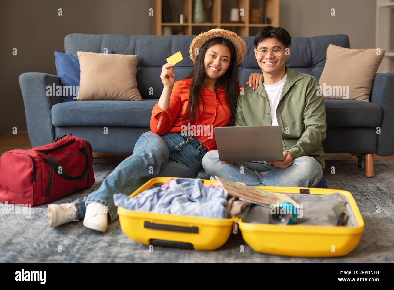 Suitcase passport tickets payment hi-res stock photography and images ...