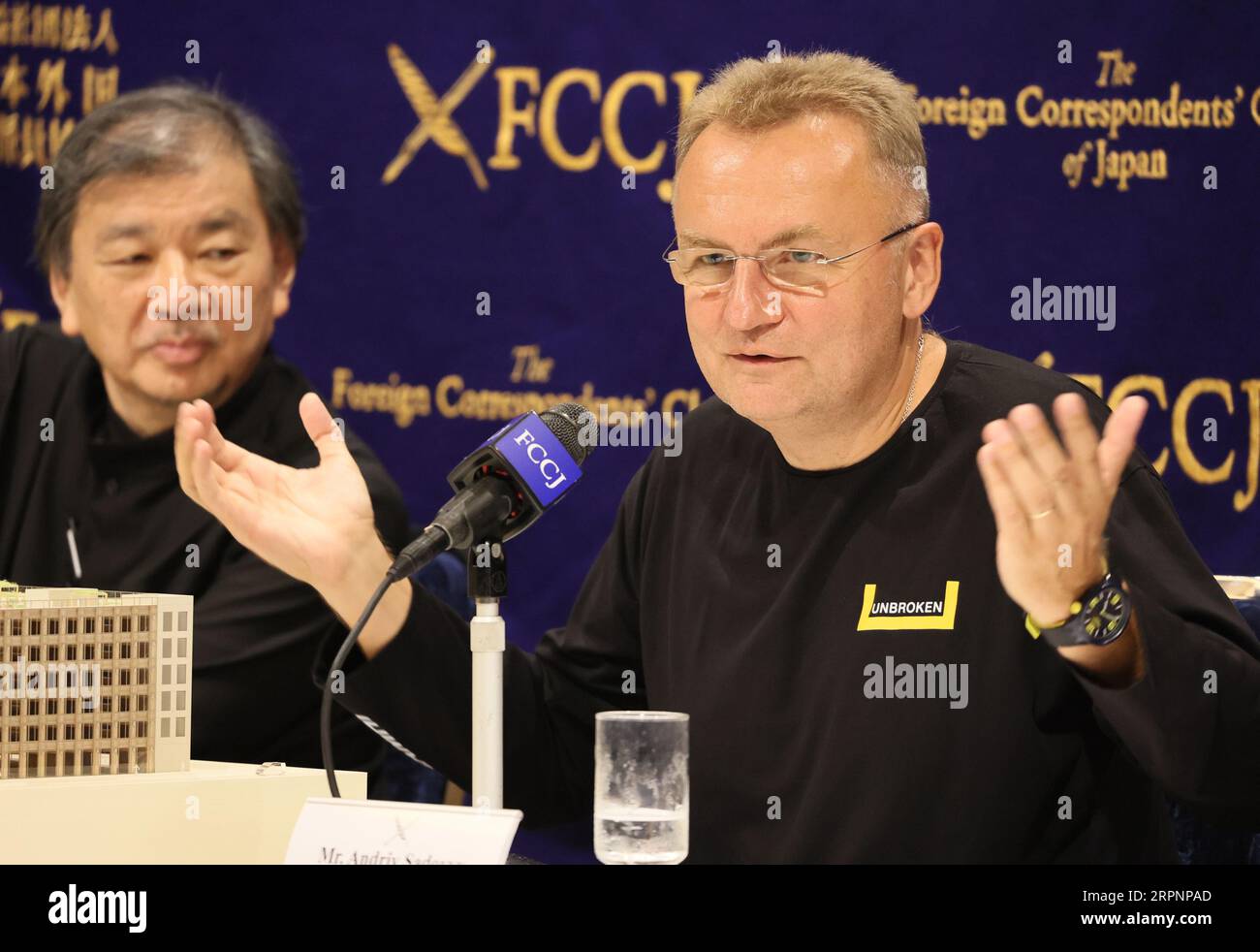 Tokyo, Japan. 5th Sep, 2023. Ukraine's Lviv Mayor Andriy Sadovyy (R ...