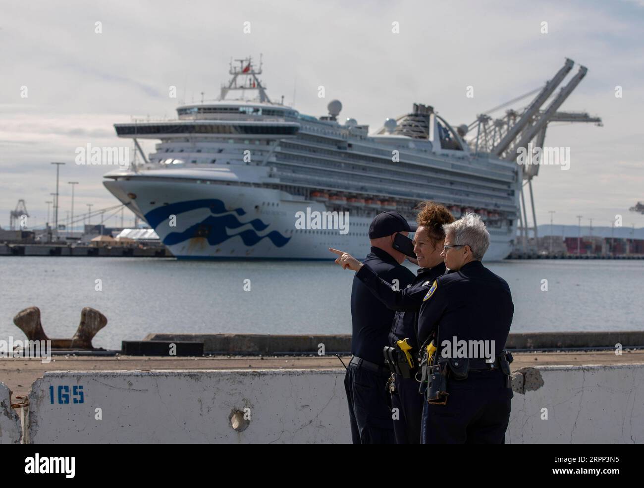Golden gate bridge police patrol hi-res stock photography and images ...