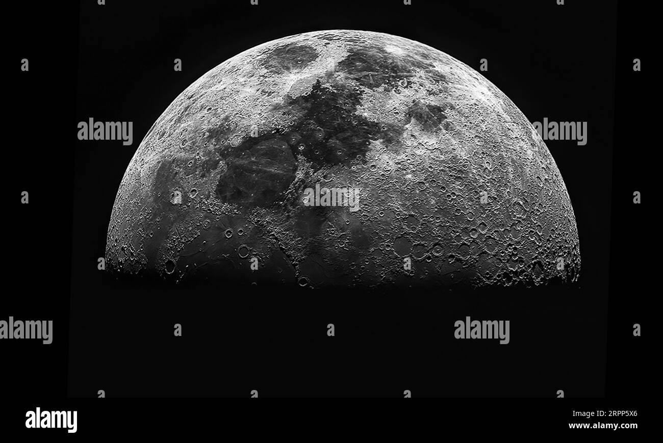Moon meteor hi-res stock photography and images - Alamy