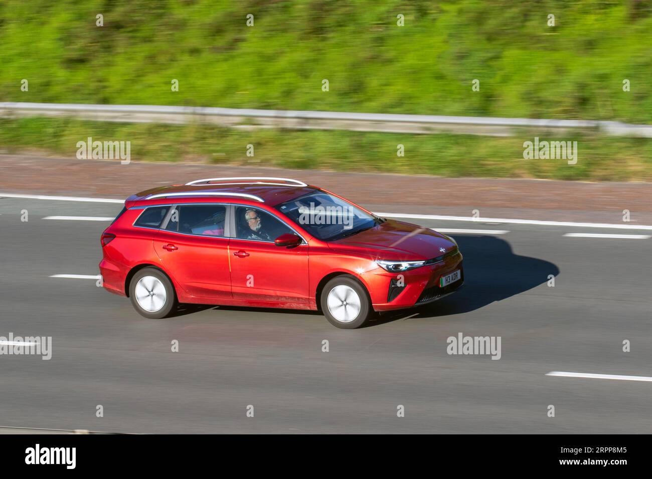 Fully electric estate car hi-res stock photography and images - Alamy