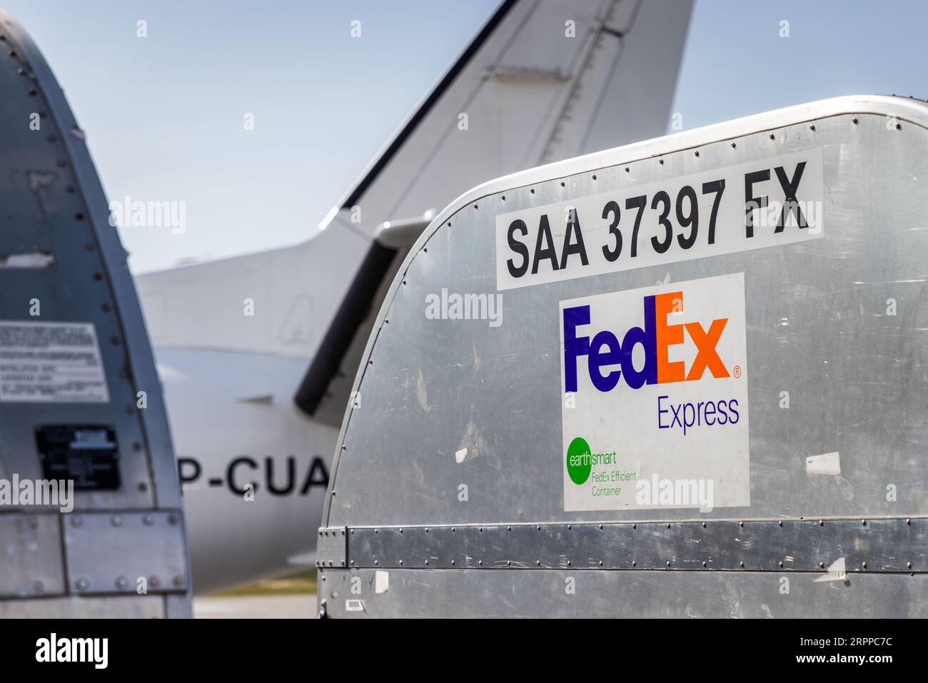 Freight symbols hi-res stock photography and images - Alamy