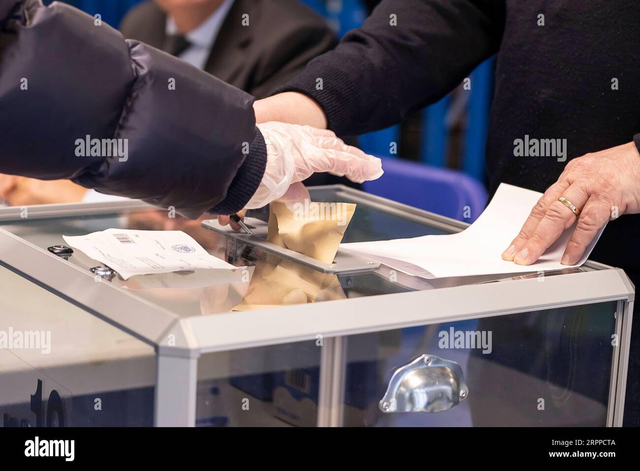 French voting booths hi-res stock photography and images - Alamy