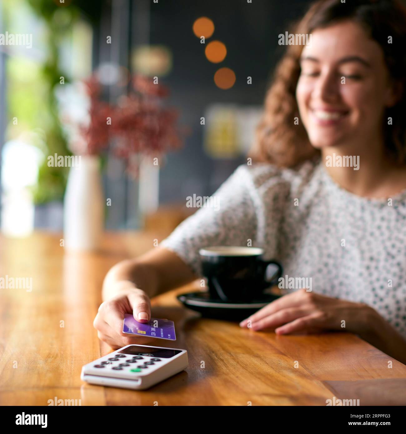 Square payment terminal hi-res stock photography and images - Alamy