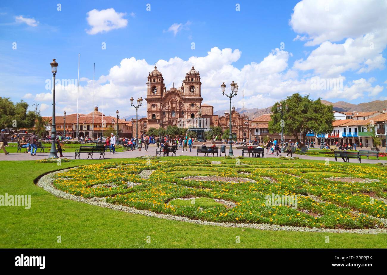 The Iglesia de la Compania de Jesus Church, One of Gorgeous Landmarks ...
