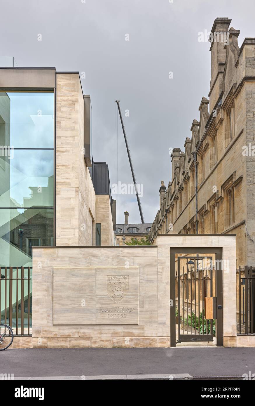 Cheng Yu Tung building at Jesus College, University of Oxford, England ...