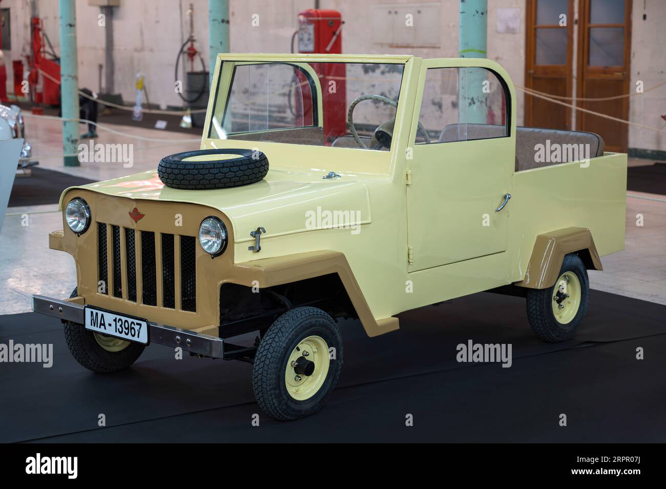 Yellow Color Kapi Jip Pullman Micro Off Road Car Special Limited Unit ...