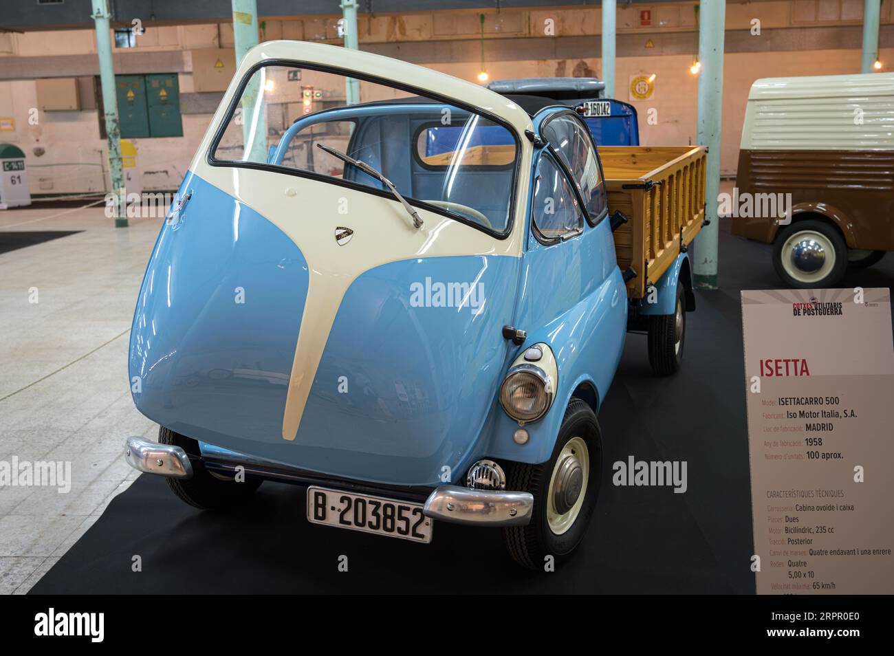 Isettacarro 500 hi-res stock photography and images - Alamy