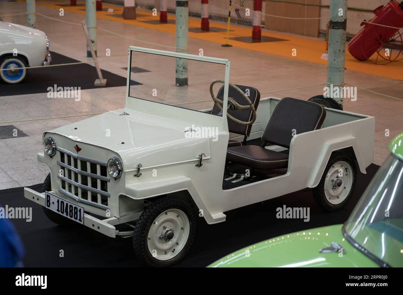 Utilitarian off road vehicle hi-res stock photography and images - Alamy