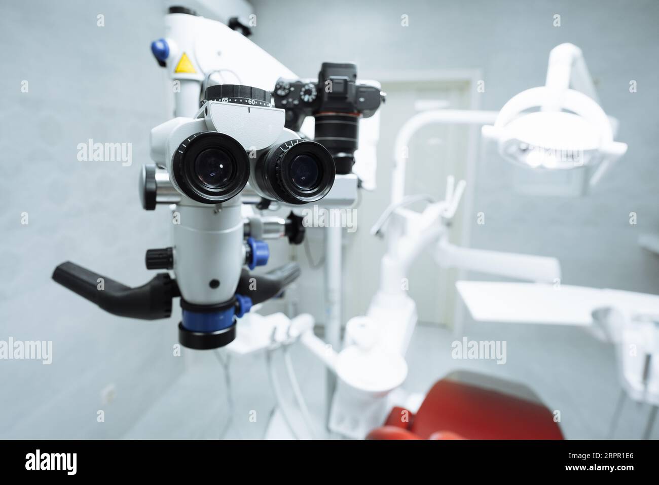 Dental microscope in the dentist's office Stock Photo - Alamy
