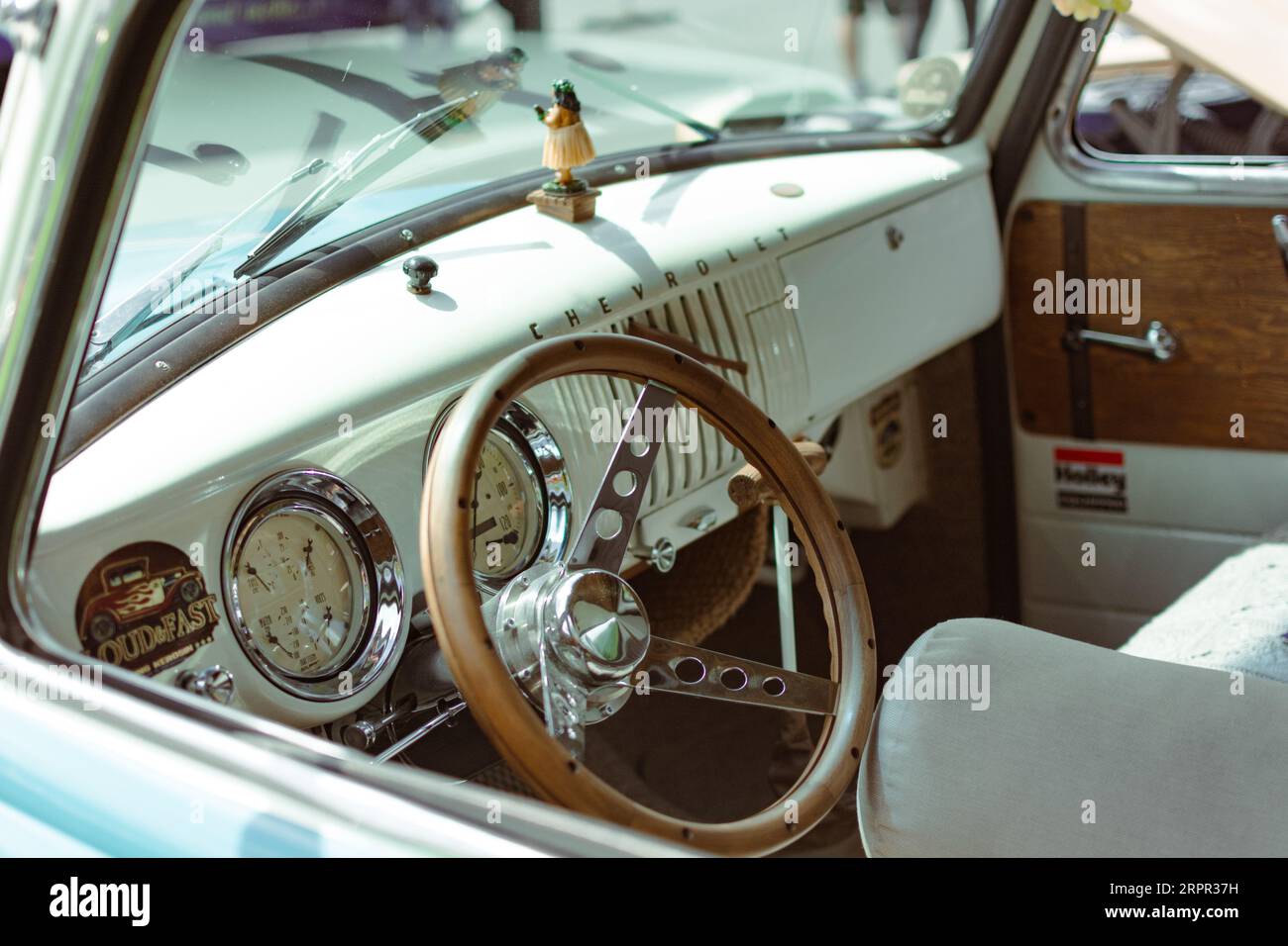 Vintage car clock hi-res stock photography and images - Alamy