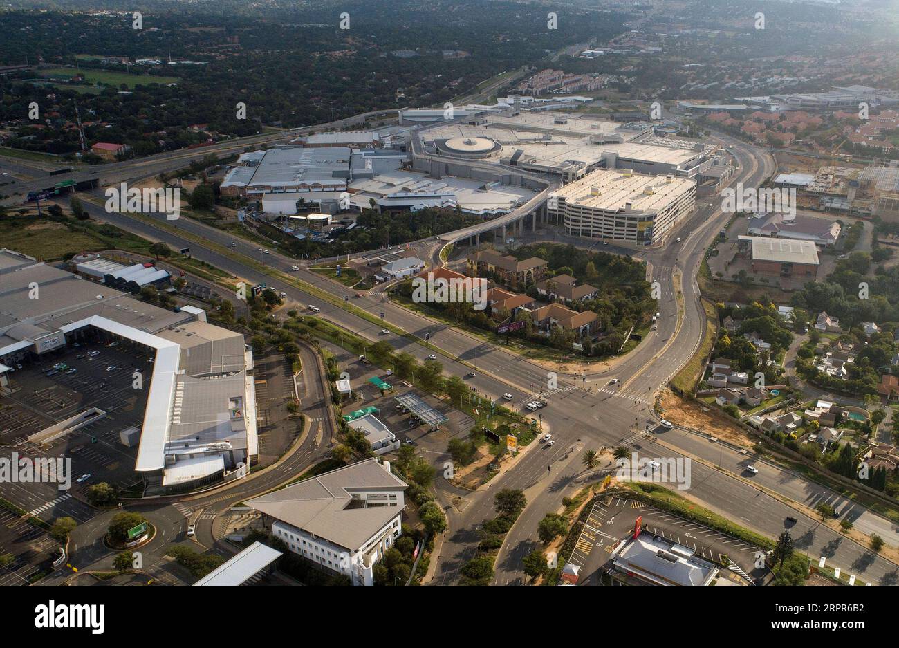 Empty streets covid lockdown africa hi-res stock photography and images ...