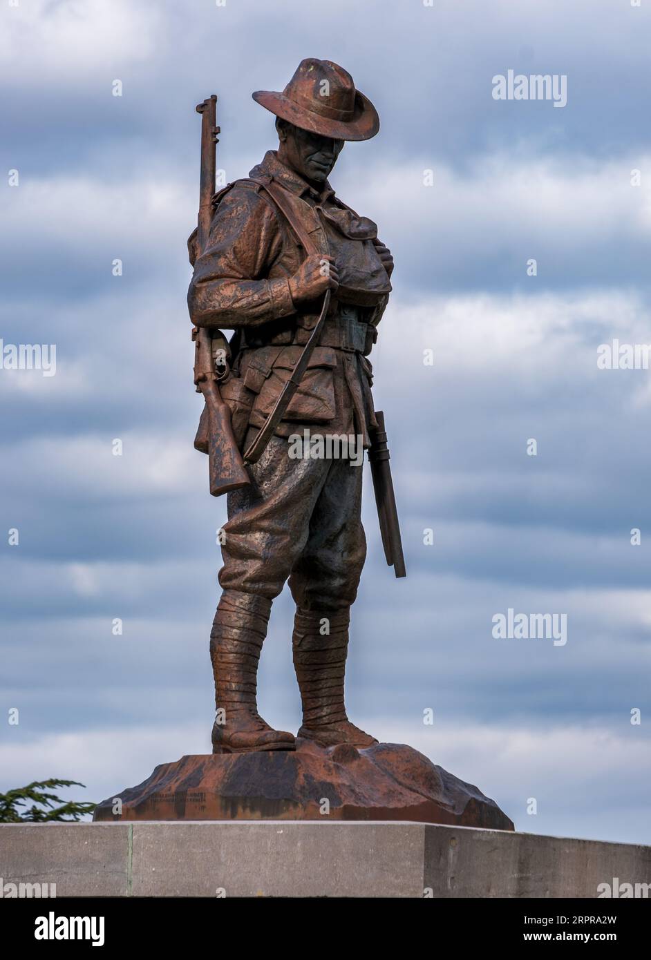 Statue of australian solder hi-res stock photography and images - Alamy