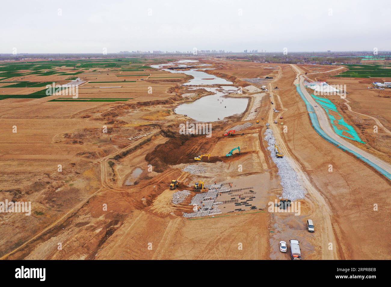 China building site flood hi-res stock photography and images - Alamy