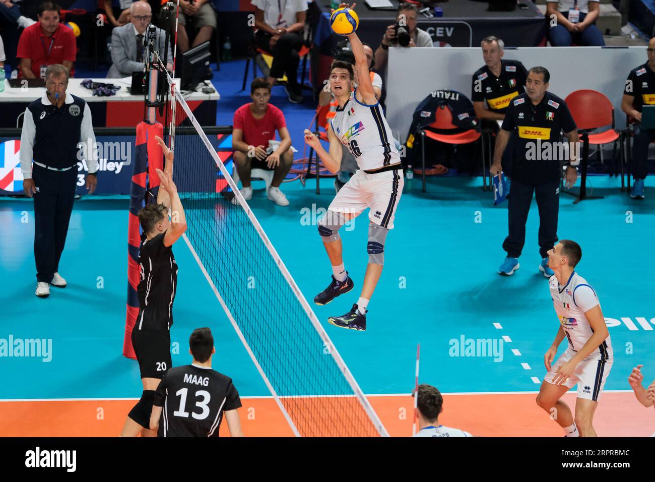 Yuri romano volleyball hi-res stock photography and images - Alamy