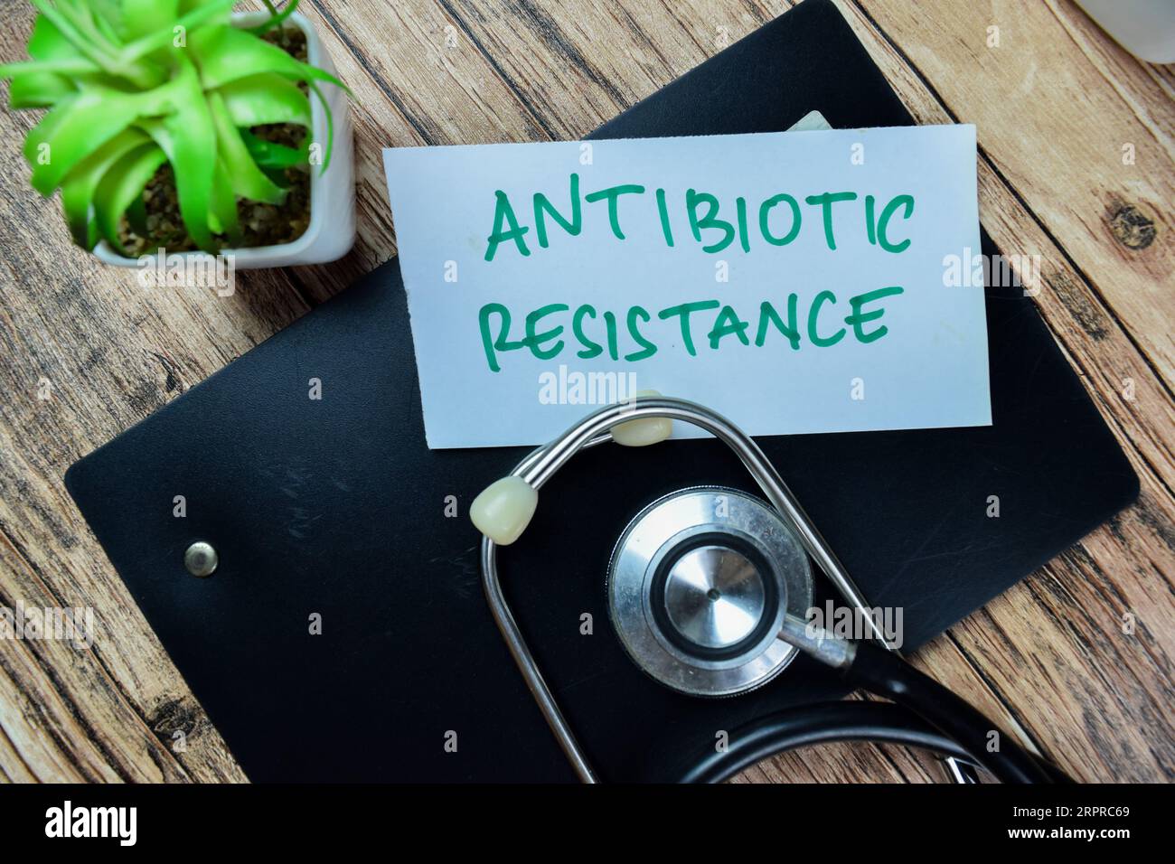 Antimicrobial resistant bacteria hi-res stock photography and images ...