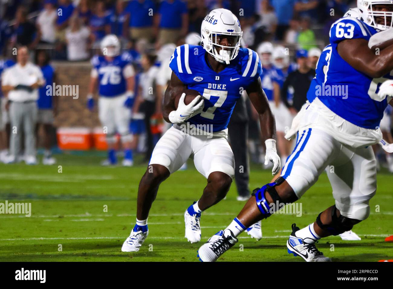 DURHAM, NC - SEPTEMBER 04: Jordan Waters #7 of the Duke Blue Devils ...