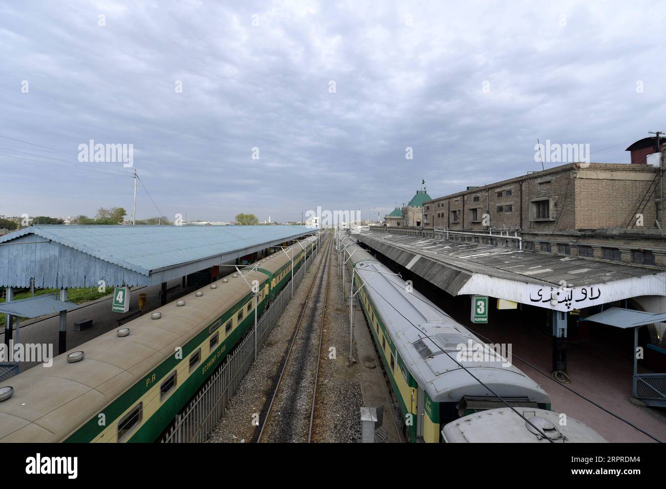 200401 -- RAWALPINDI, April 1, 2020 -- Photo taken on April 1, 2020 ...