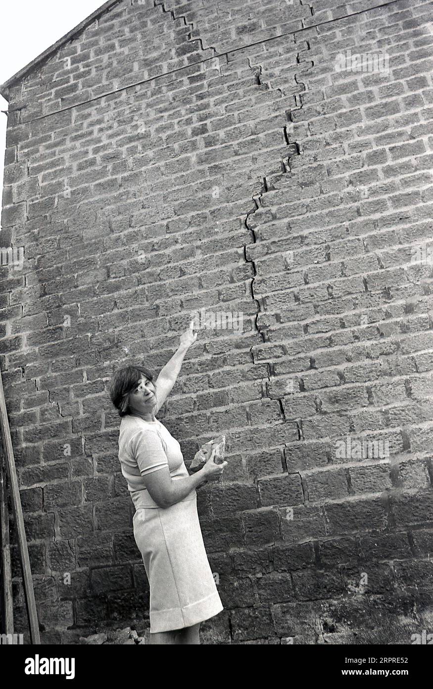 Crack house 80's hi-res stock photography and images - Alamy