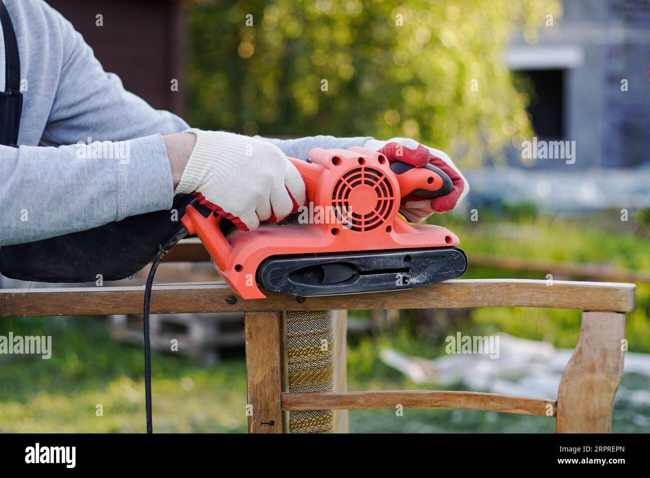 Using belt sander restore old hi-res stock photography and images - Alamy