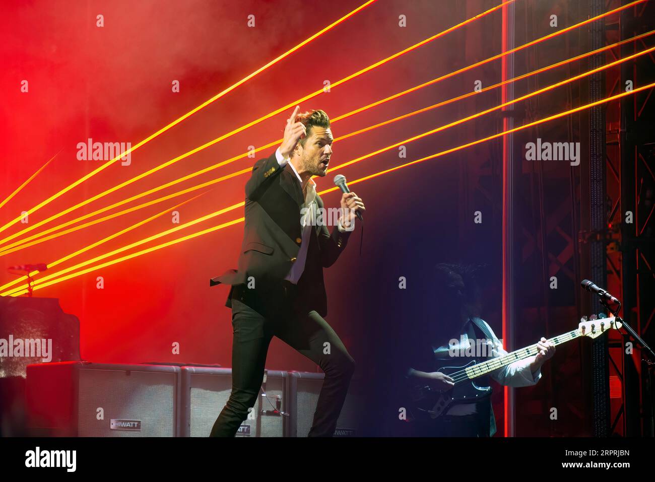 Lead singer killers brandon flowers hi-res stock photography and images ...