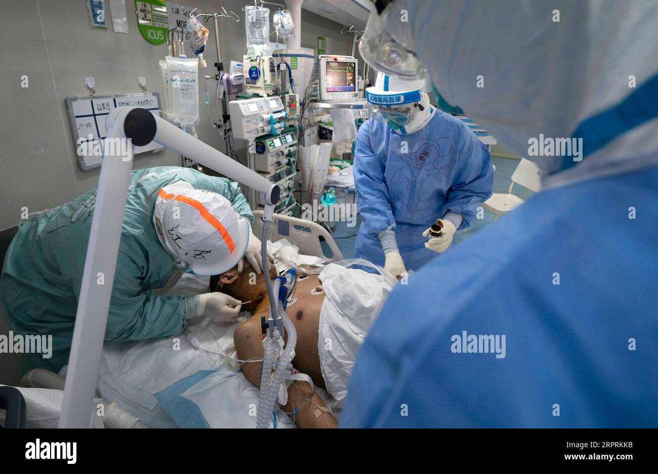 Ecmo machine hi-res stock photography and images - Alamy
