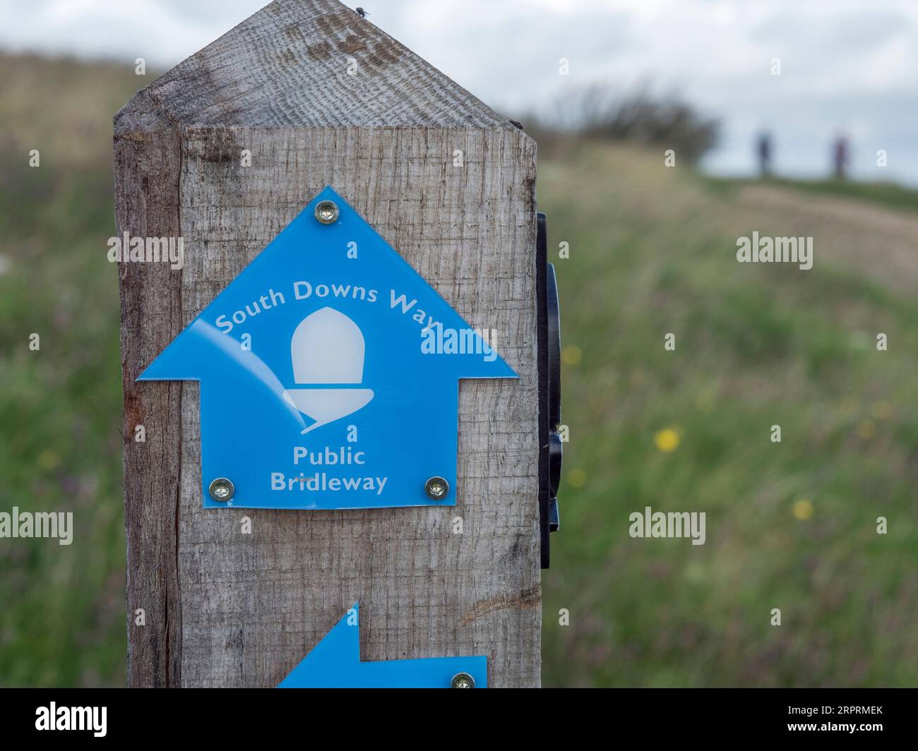 Sign post south downs way hi-res stock photography and images - Alamy