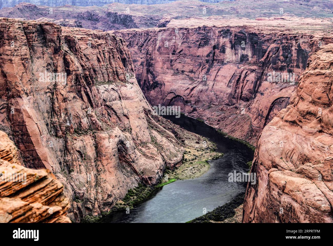 An awe-inspiring view of the Colorado River from the rim of the Grand ...